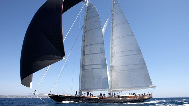 Ocean Independence signs sailing superyacht This is Us for sale